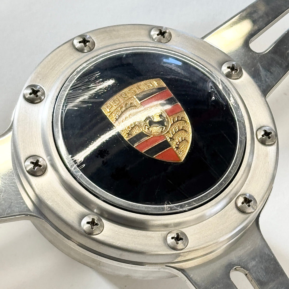 FE015 - OEM Porsche 82mm Recessed Horn Button – FIBERSTEEL